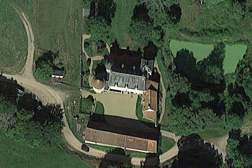 château de Trougny à Saxi-Bourdon, propriété privée