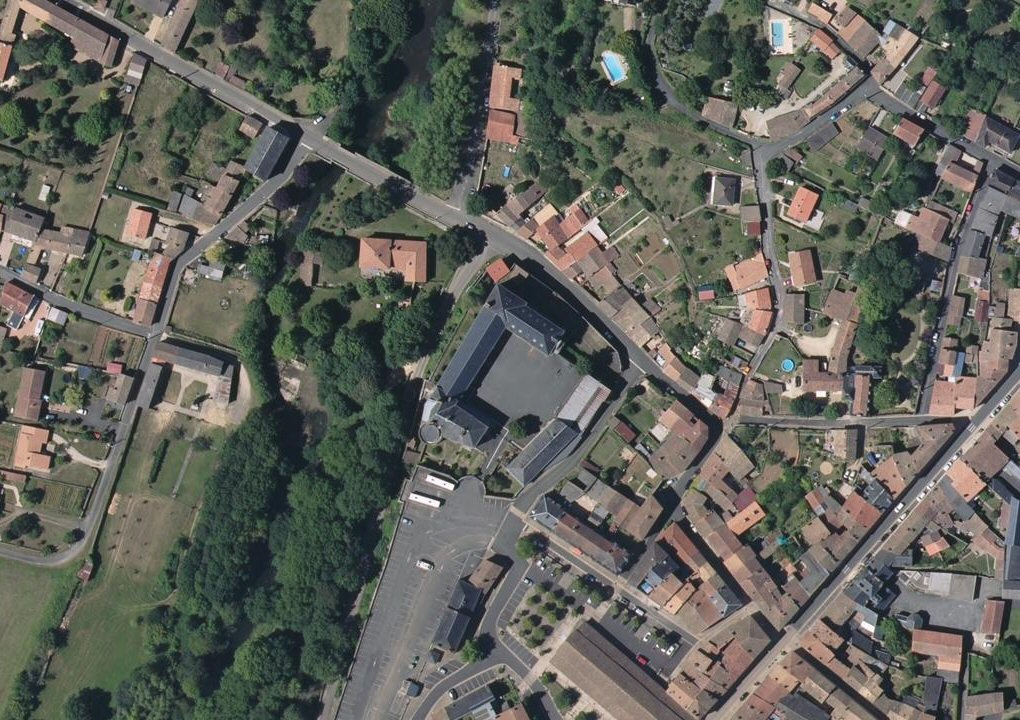 chateau de Couhé: collège Saint-Martin