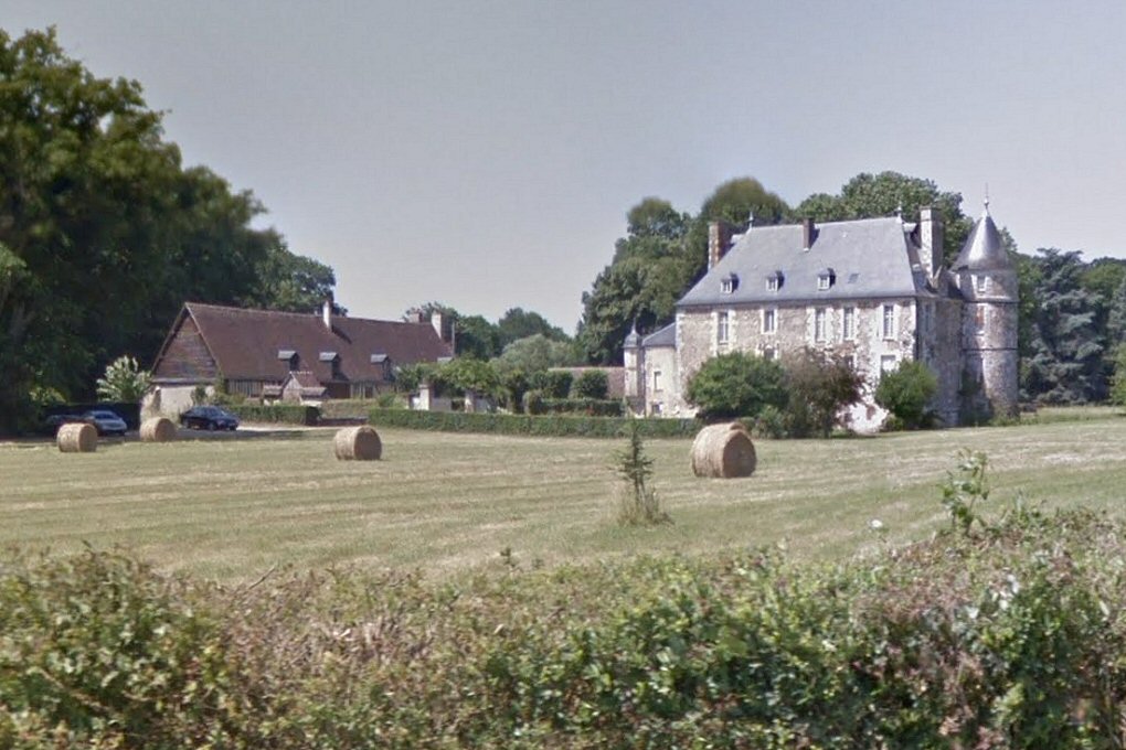 chateau de Chaussepot à Boursay, inscrit MH le 28 octobre 1991