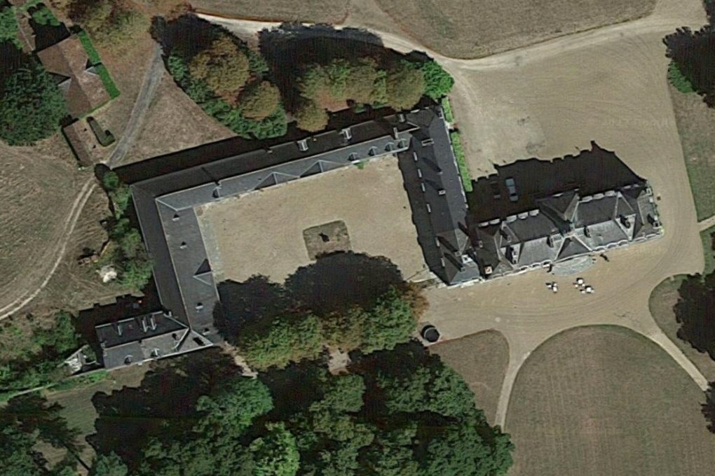 chateau de Chitenay, inscrit MH par arrêté du 13 septembre 1960