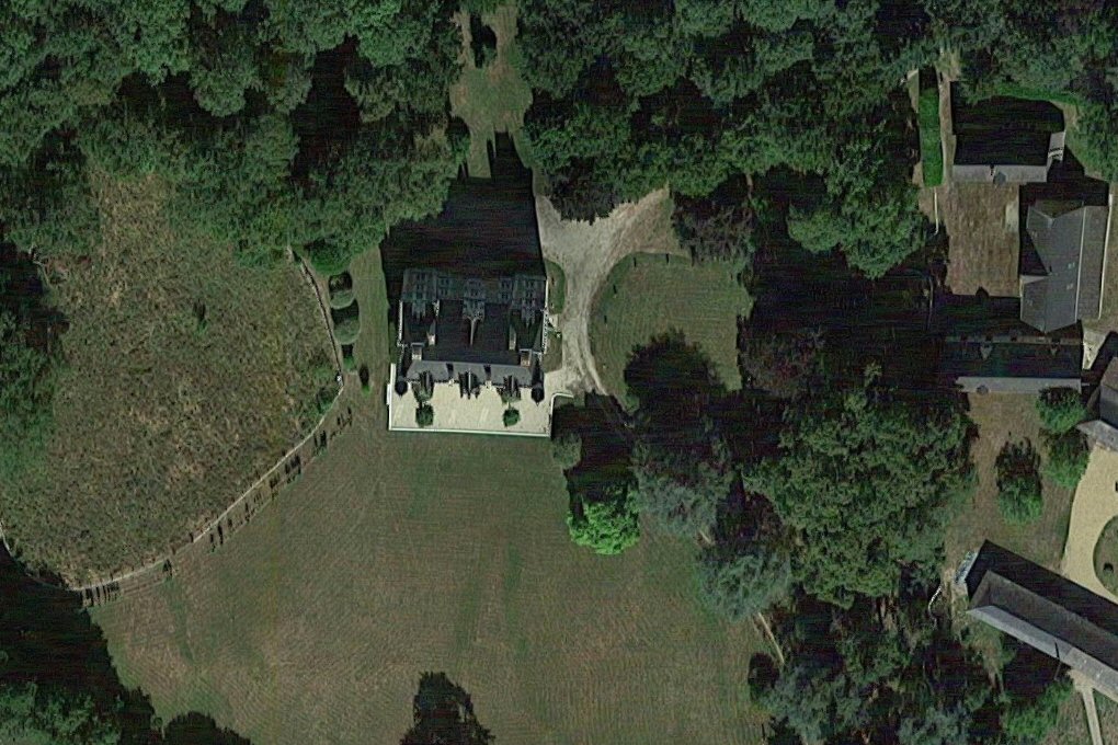 château de la Cour à Châtelain, 2 rue de Gennes