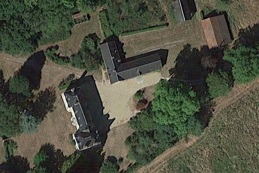 château de La Moyenderie - Les Montils, propose un gîte