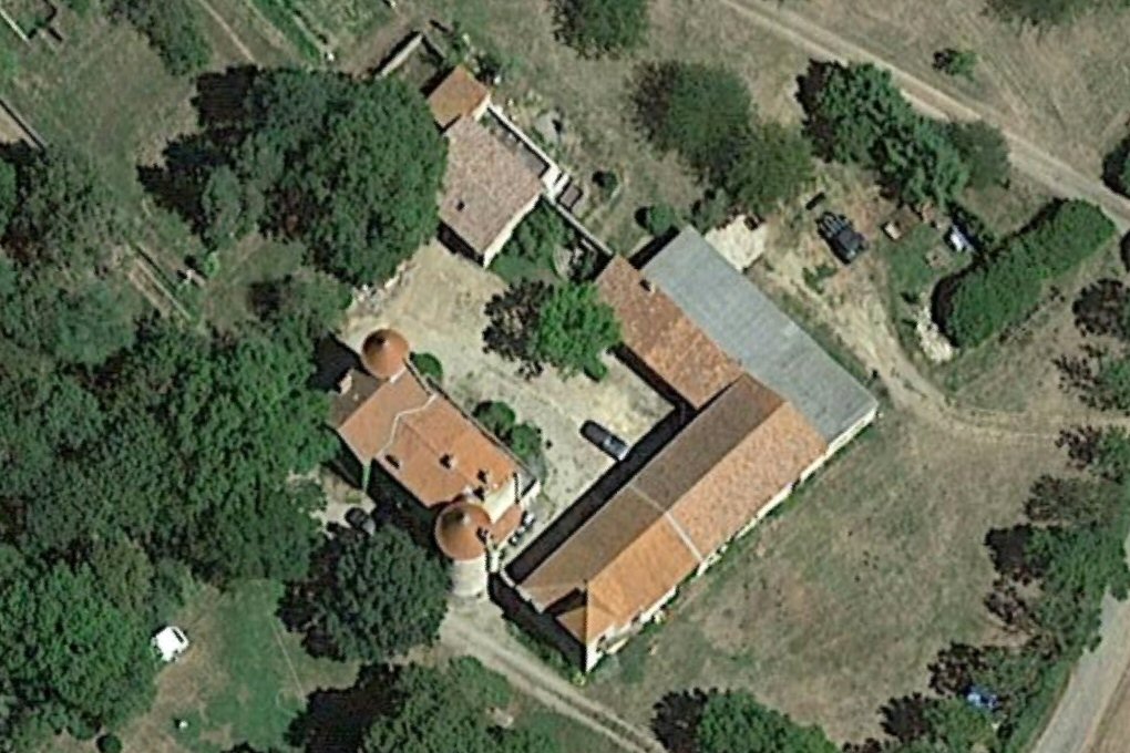 château de Longat à Saint-Germain-Lembron : camping