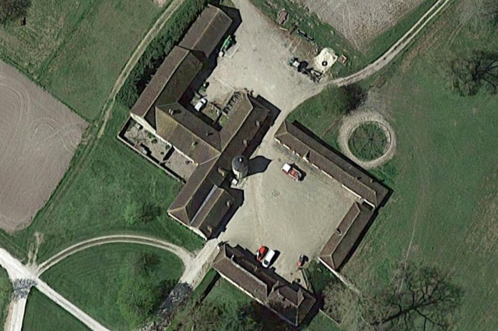 chateau des Courtils à Barrou, propriété privée