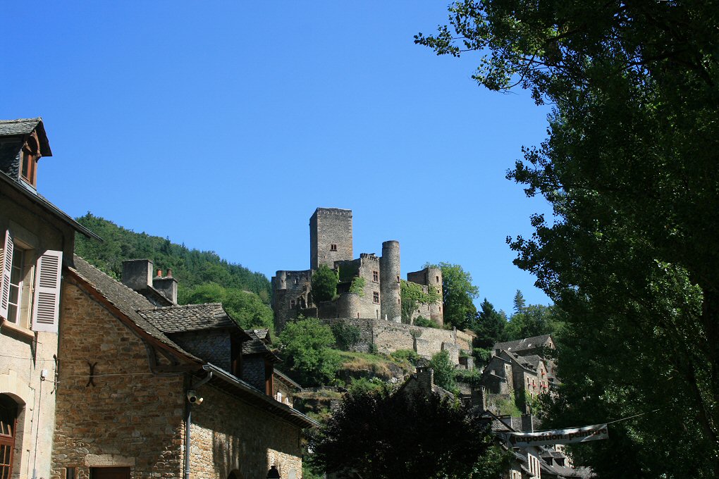 chateau de Belcastel : ouvert au public d'avril à novembre