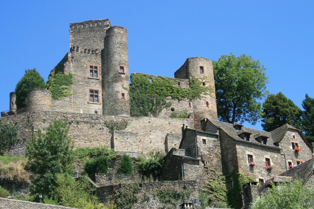 chateau de Belcastel : ouvert au public d'avril à novembre