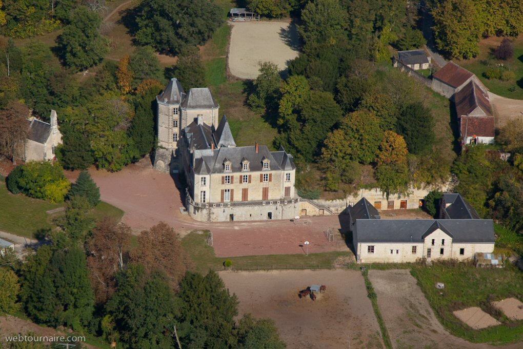 chateau de la Roche Ploquin à Sepmes, hôtel 4 étoiles