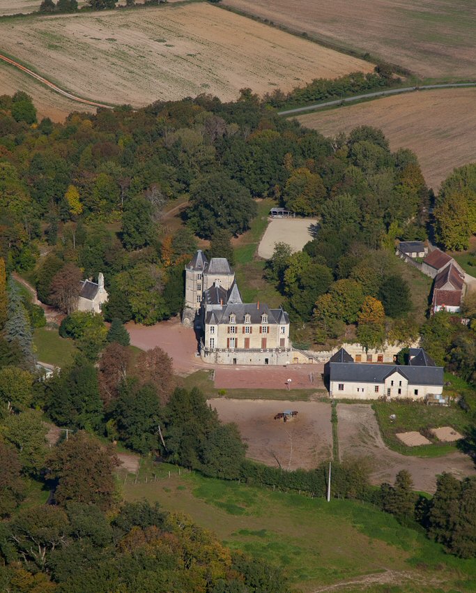 chateau de la Roche Ploquin à Sepmes, hôtel 4 étoiles