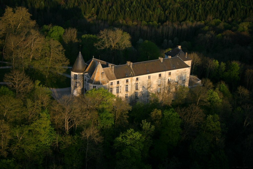 chateau de Reynel, ouvert au public visites en juillet et août