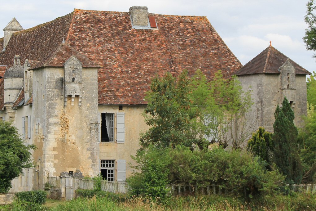 chateau de Saulnier à Saint Front la Rivière, inscrit MH