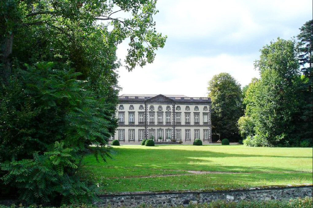 chateau de Mirabel à Riom, inscrit MH le 20 avril 1989