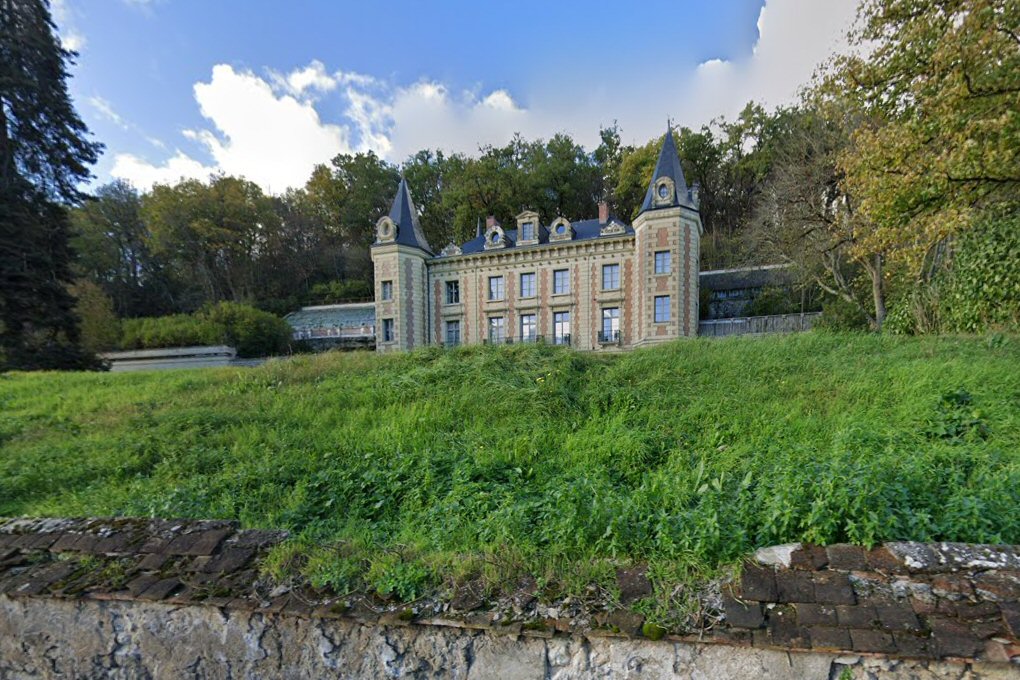 chateau de Perreux à Nazelles Négron, hôtel de charme
