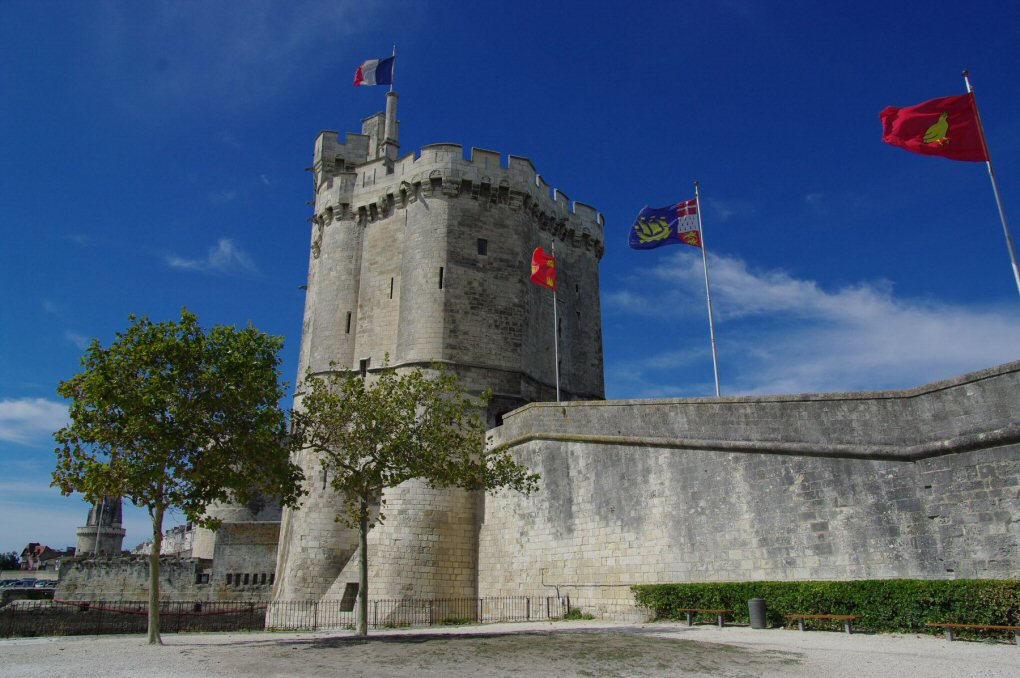 forteresse et tours de La Rochelle : propriété publique