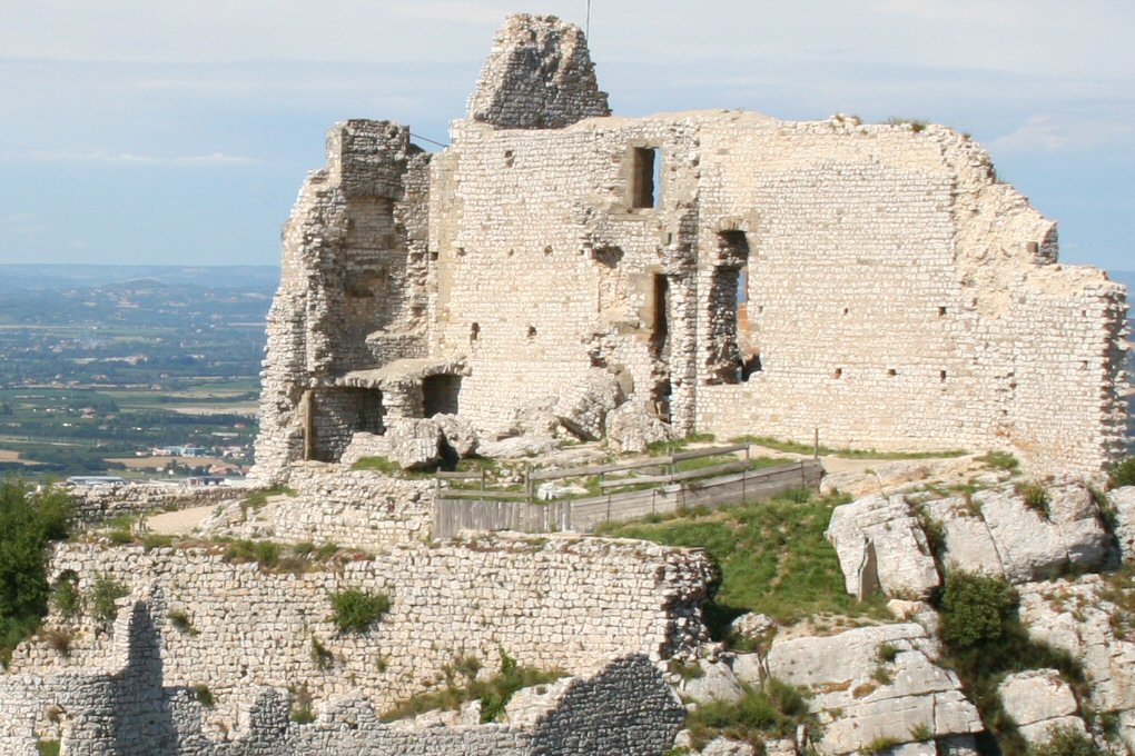 chateau de Crussol à Saint Péray, vestiges visitables
