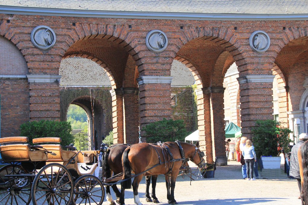 chateau de Presles à Aiseau-Presles, parc ouvert au public